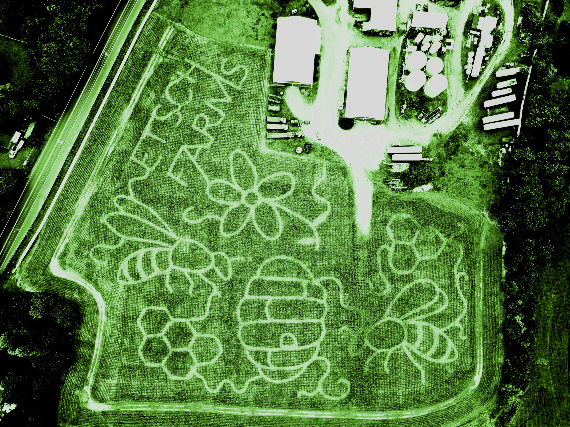 Etsch Farms | Monroe Township, NJ | Hay, Straw, Corn, Hayrides, Corn ...